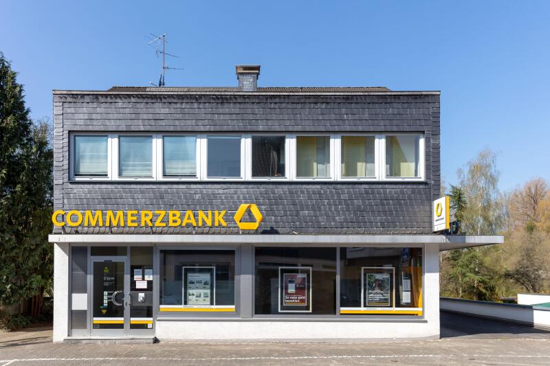 Commerzbank takes size at three and 10 years in euro covered