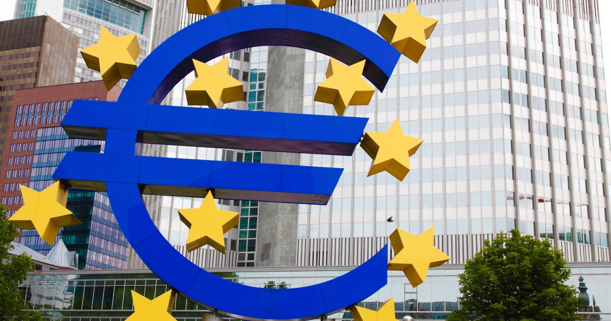 ECB trials 'fast-track' SRT approvals but flags leverage concern