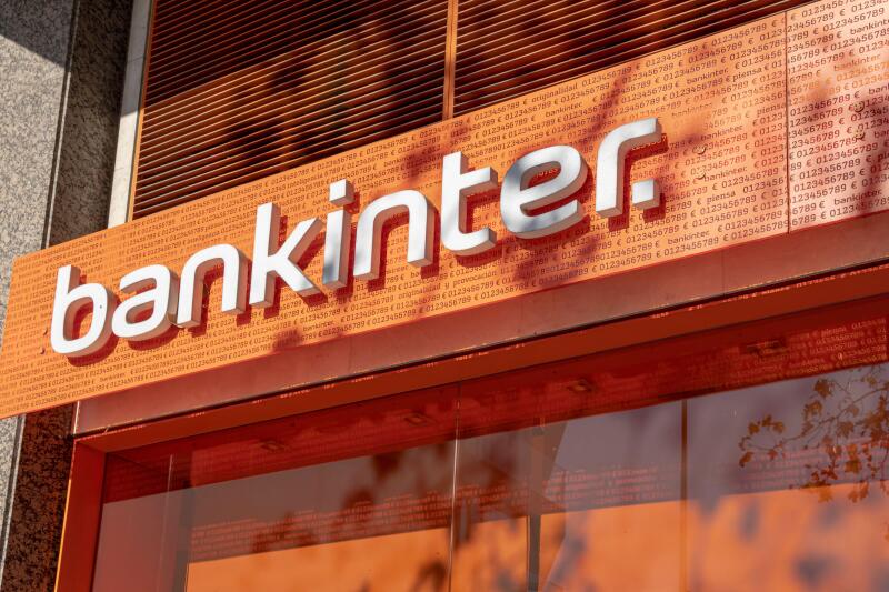 Investors eager as Bankinter goes long and tight with senior